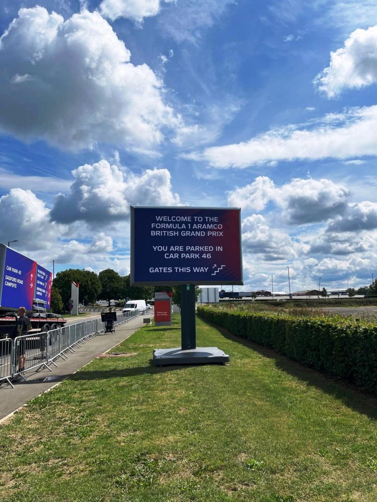 F1 Silverstone – Temporary Outdoor Signage