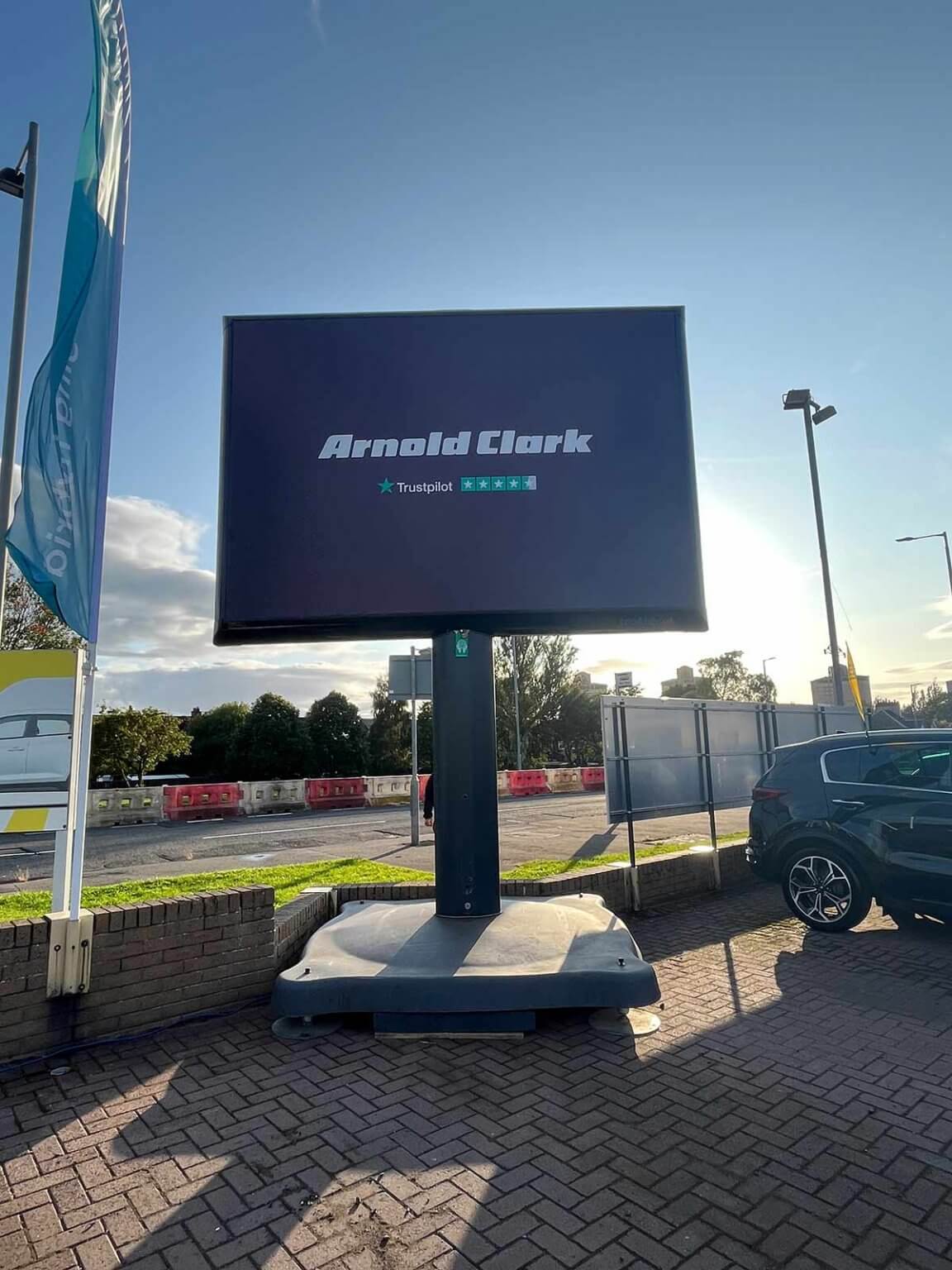 Outdoor Advertising with LED Digital Signage