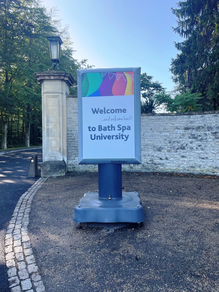 Trotter UK – Temporary Mobile Signage – Billboard Advertising